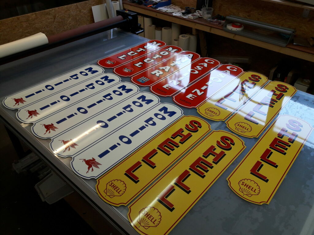 Fabrication, installation panneaux publicitaires en Normandie - Atelier ...